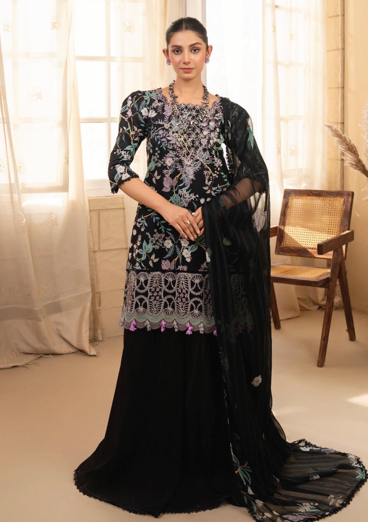Lawn - Humdum - Senora - HSL25#02 – Saleem Fabrics Traditions