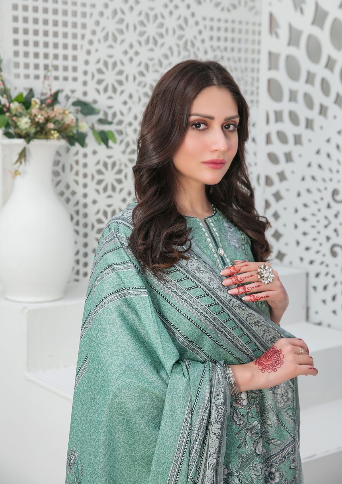 Tawakkal Mehmal Emb Lawn 2023 – Saleem Fabrics Traditions