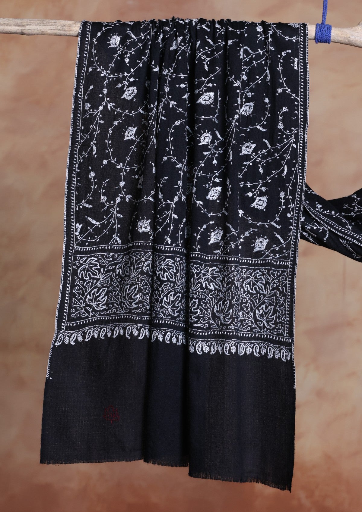 Pashmina Kashmiri Jaaldar Scarf D#29 - Black – Saleem Fabrics Traditions