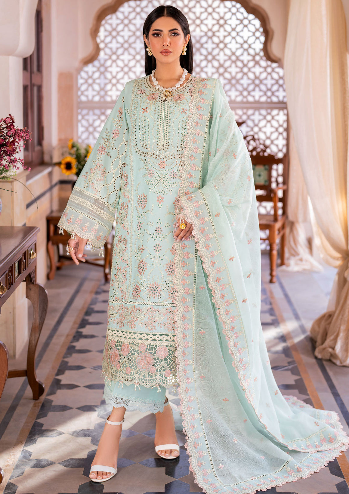 Akbar Aslam – Saleem Fabrics Traditions