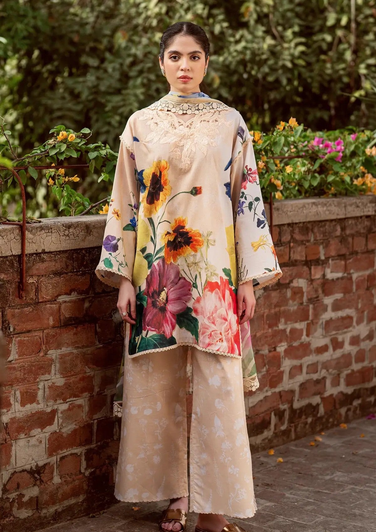 Lawn - Asifa & Nabeel - Yakin - Bloomlight - (YKL25-13) – Saleem ...