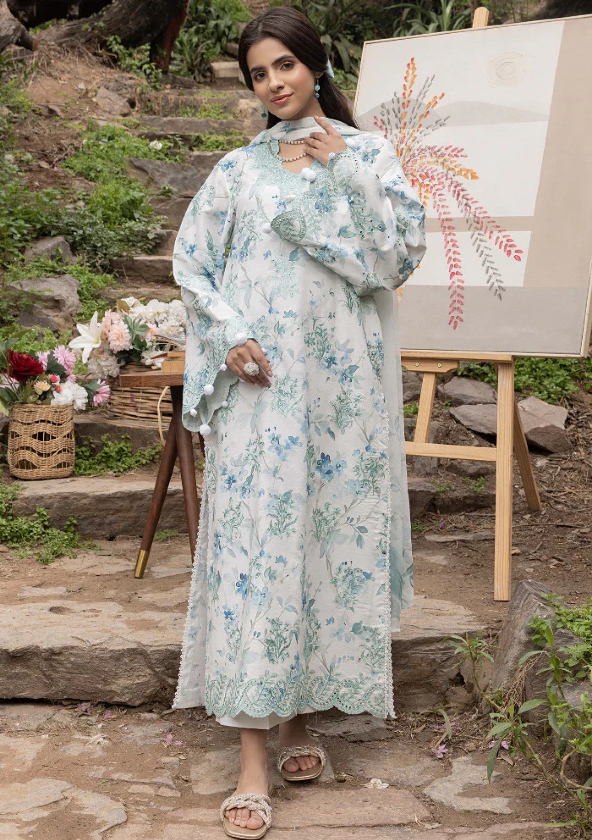 Lawn - Humdum - Eden Garden 25 - D#05 – Saleem Fabrics Traditions